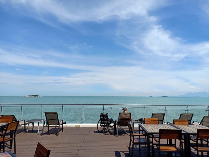 Hompton by The Beach Penang 陶醉在无敌海景中 – 食尚 · Foodsion